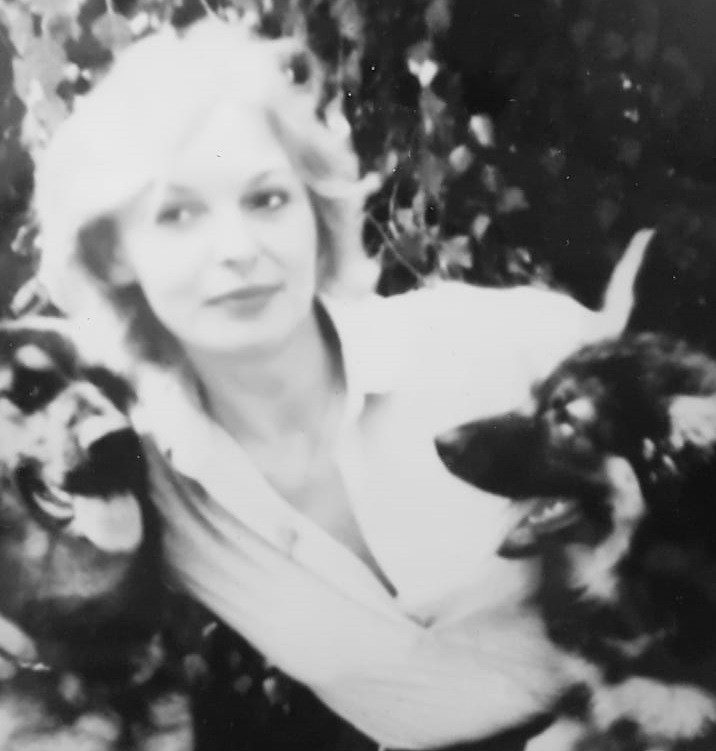 About Joanne Duke Candles - Joanne Duke Aromatherapy Candles